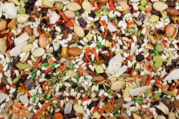 Large Hookbill Cuisine – Leach Grain & MIlling